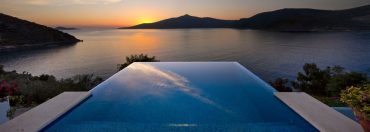 Infinity Pool Çılgınlığı | DenemenLazım