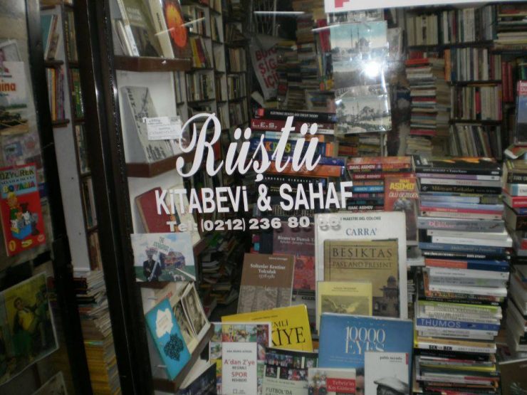 Keşfedilmeyi Bekleyen 10 İstanbul Sahaf ve Çarşısı | DenemenLazım